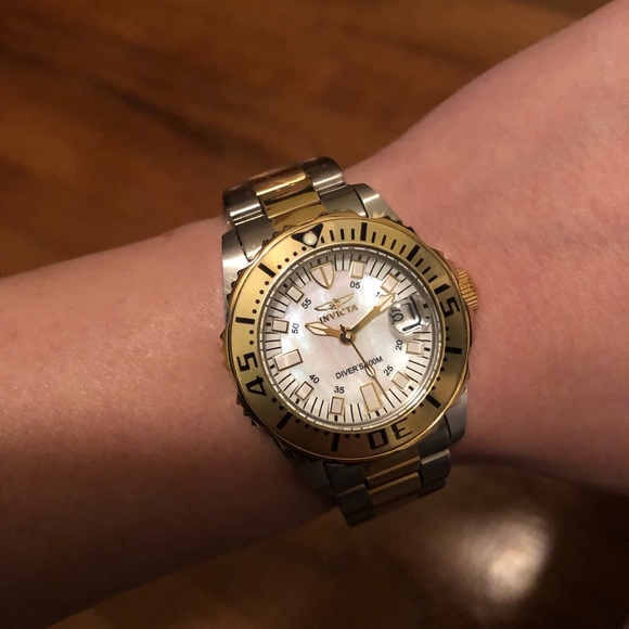 Invicta | Jewelry | Invicta Pro Diver Swiss Movement Quartz Watch ...